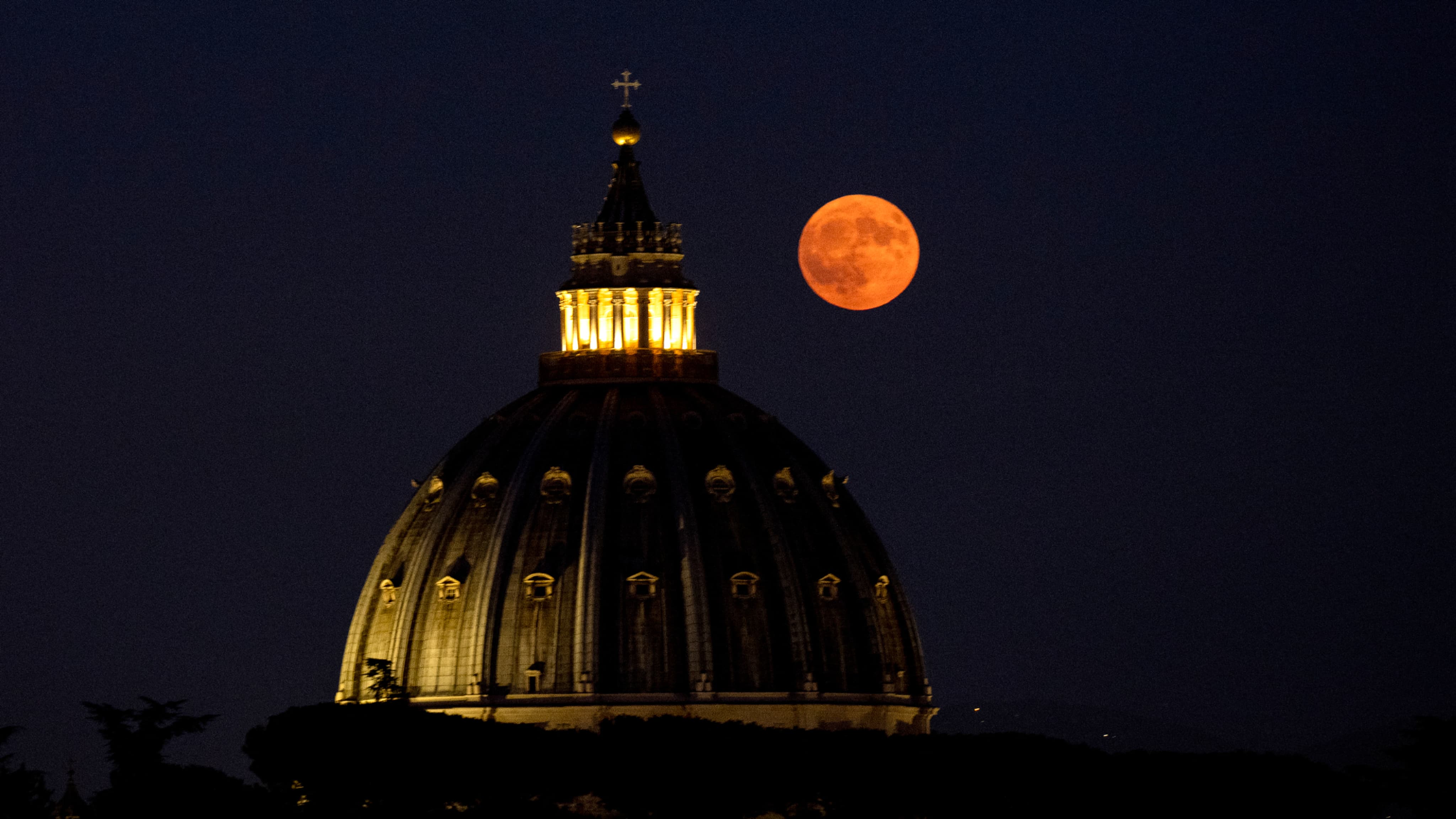 Istanbul, Jérusalem, Shanghai... Les premières images de la "super Lune ...
