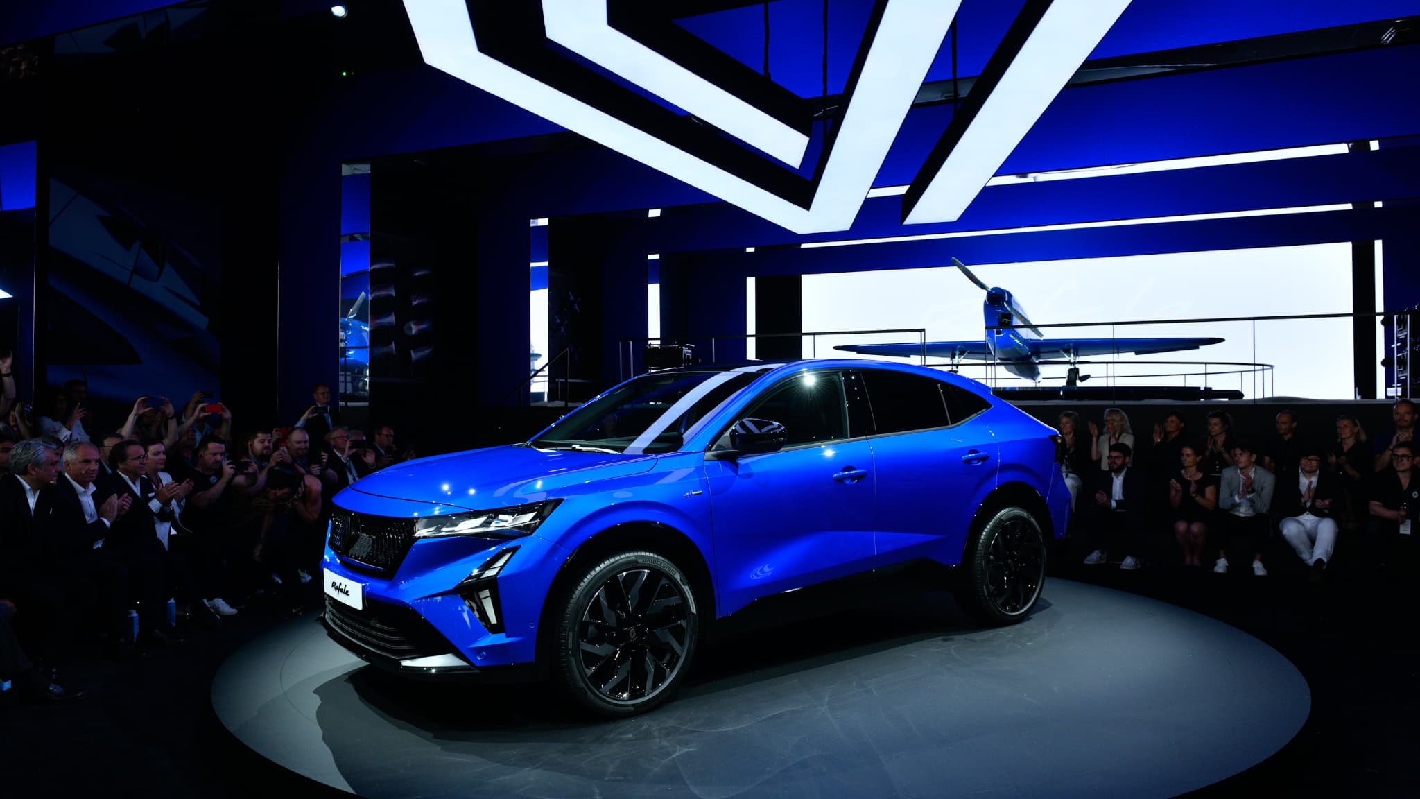 Calandre, toit occultant et nouveau moteur hybride... ces 3 technos ...