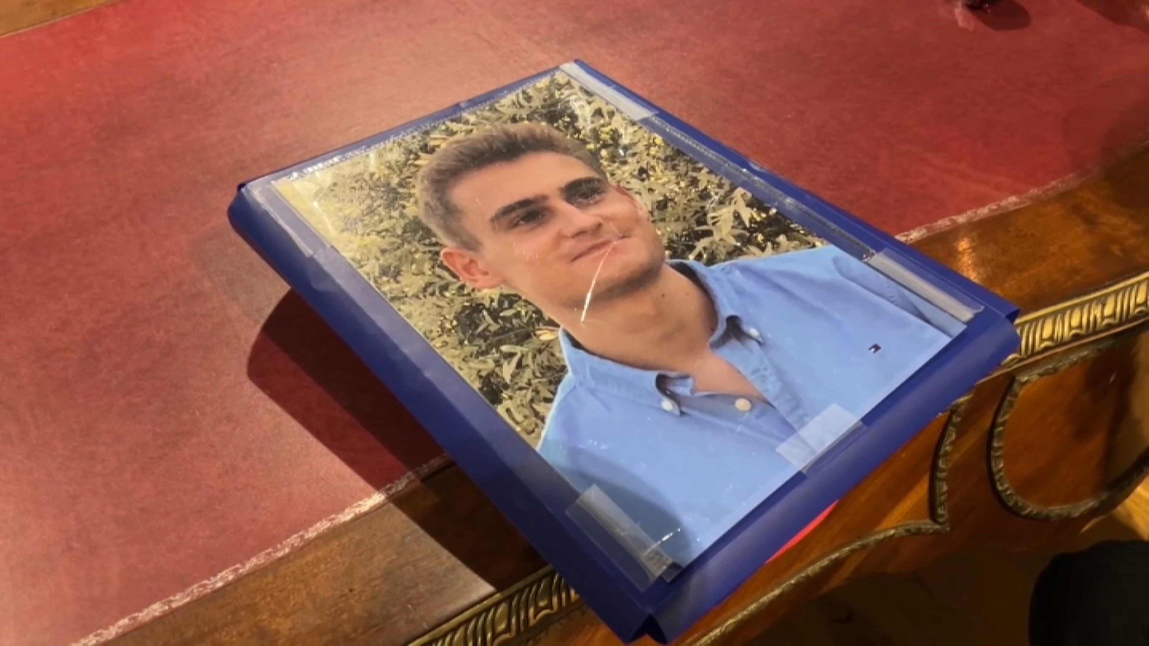 "La fac connaît les dangers": le père d'un étudiant mort après un ...