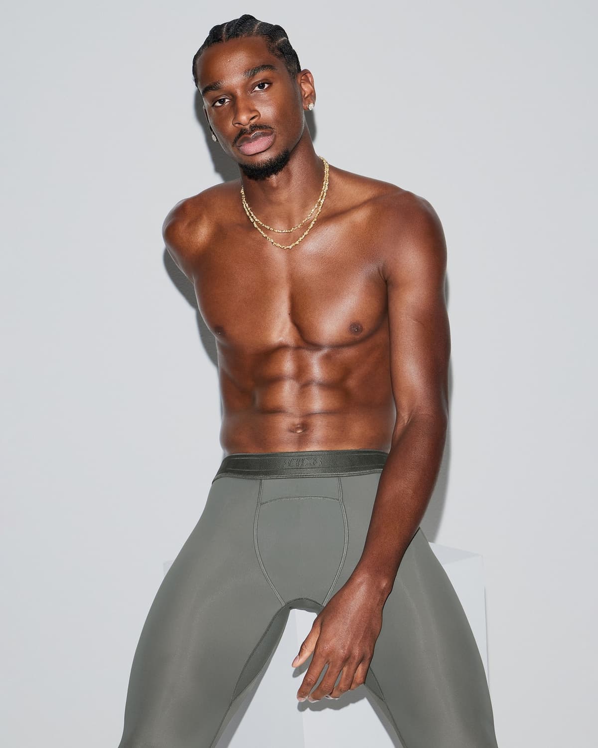 Neymar prend la pose pour la nouvelle ligne masculine de Skims, la ...