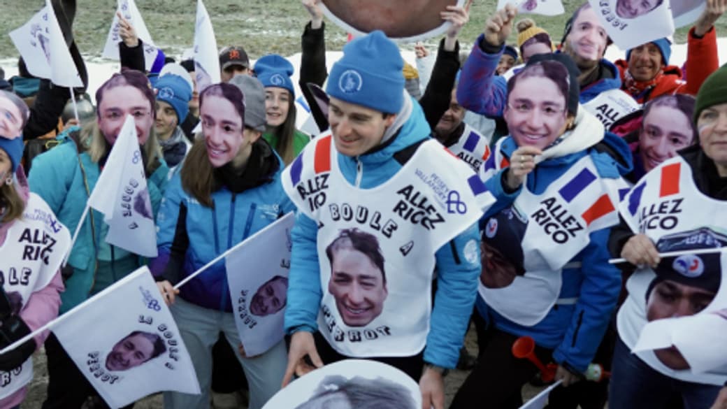 Biathlon: "La boule à Perrot", les fans d'Eric Perrot rasent gratis au ...