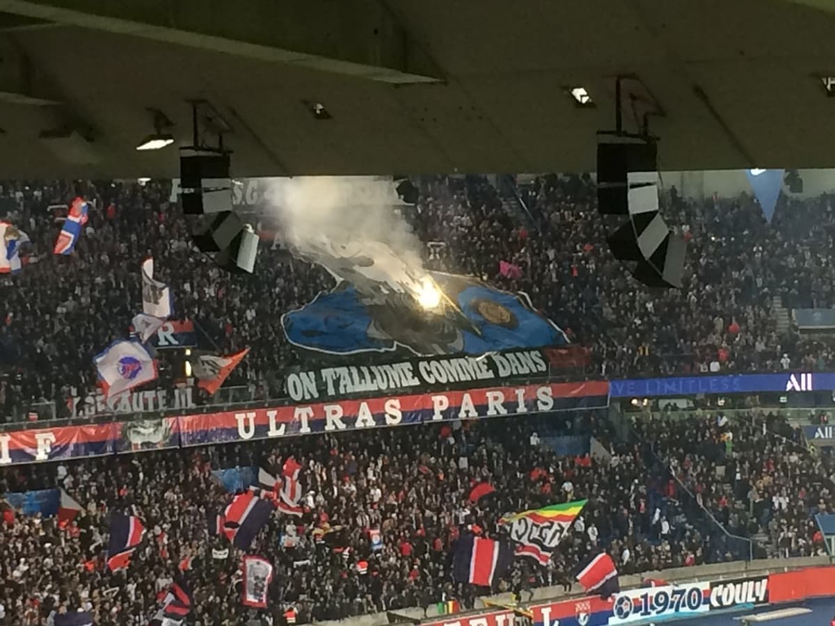 PSG-OM: des banderoles contre les Marseillais dans les tribunes