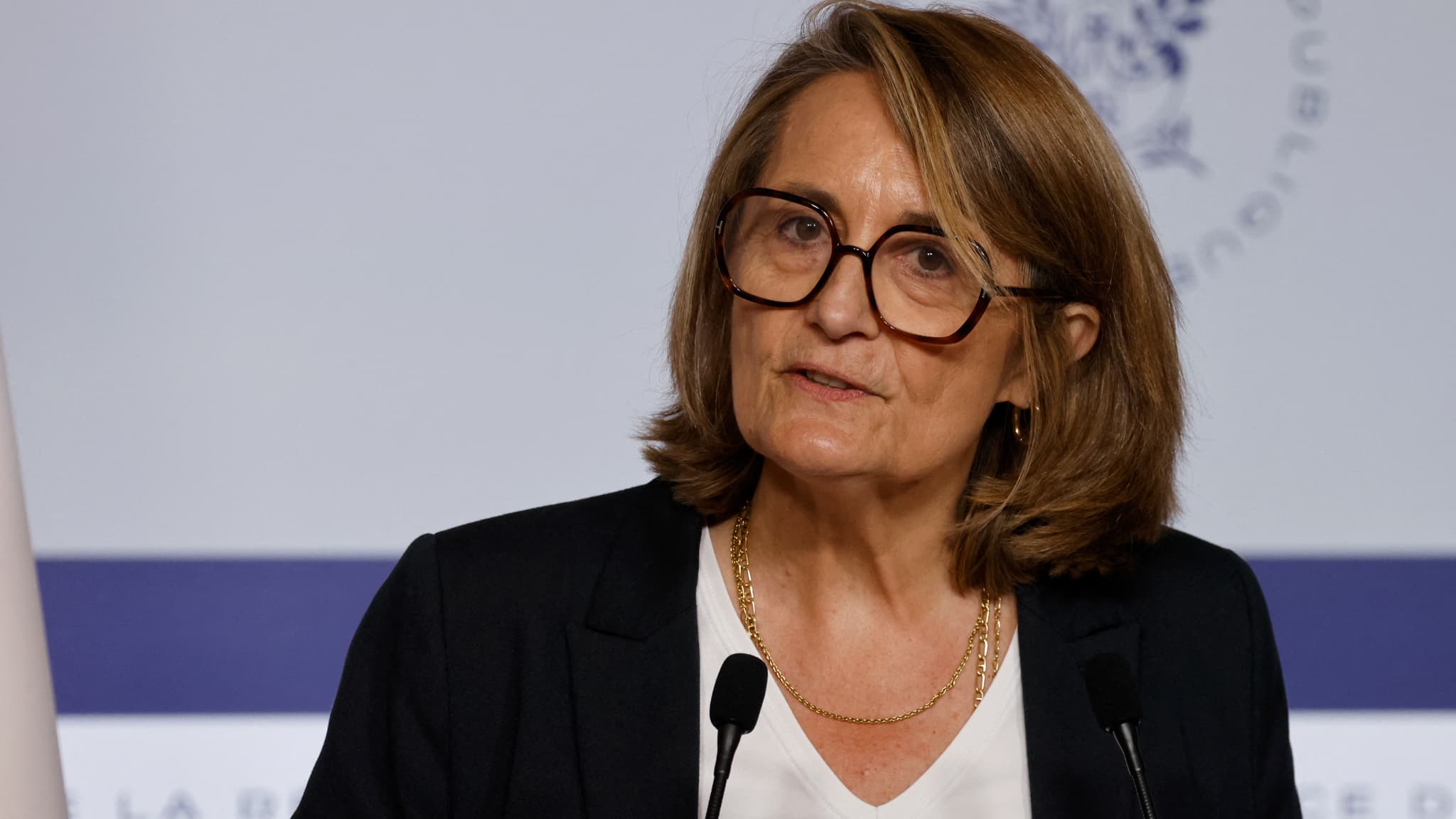 Fin de vie: la porte-parole du gouvernement laisse entendre son opposition à "l'aide à mourir"