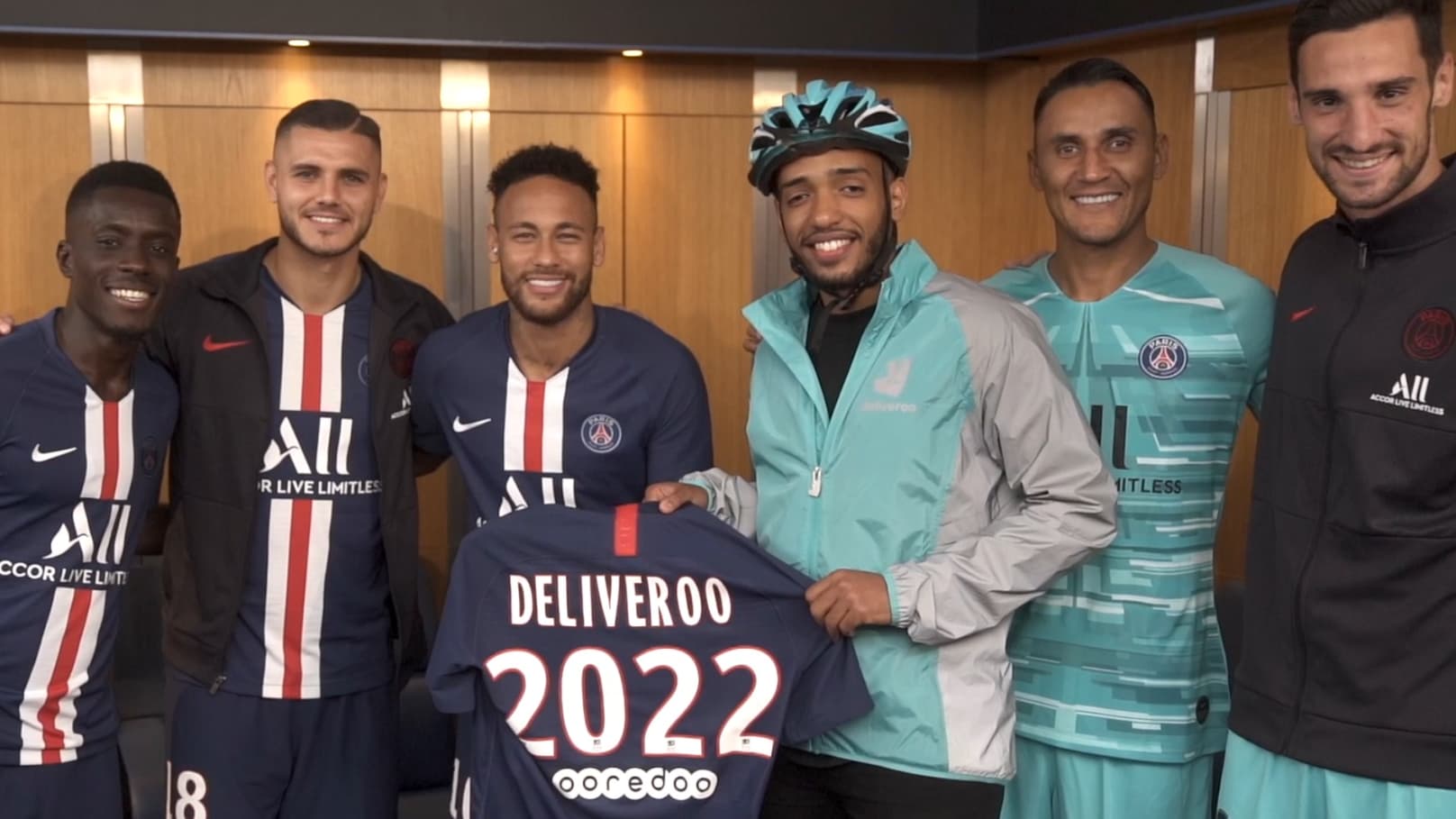 PSG: un nouveau sponsor présenté avec les recrues et... Neymar