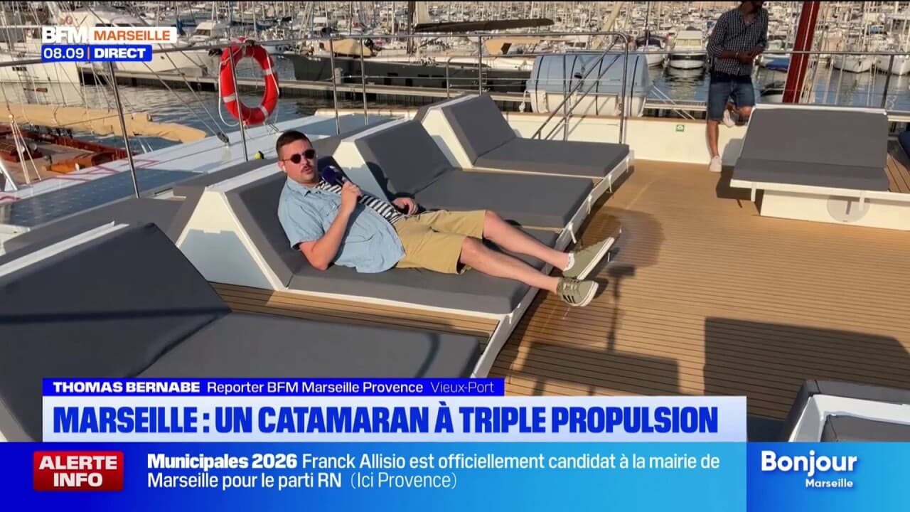 Marseille : un catamaran à triple propulsion