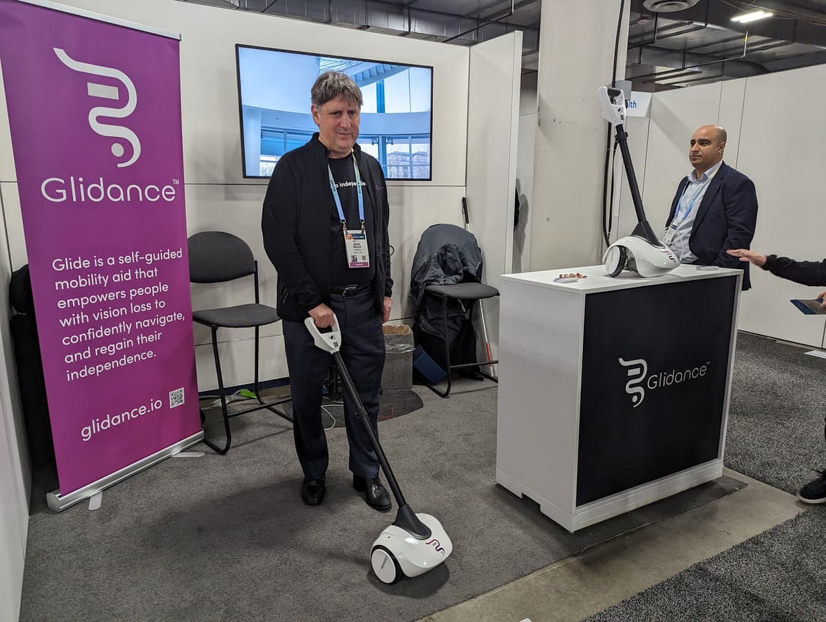 CES 2024: jumelles identifiant les oiseaux, IA avec un visage... Tous ...