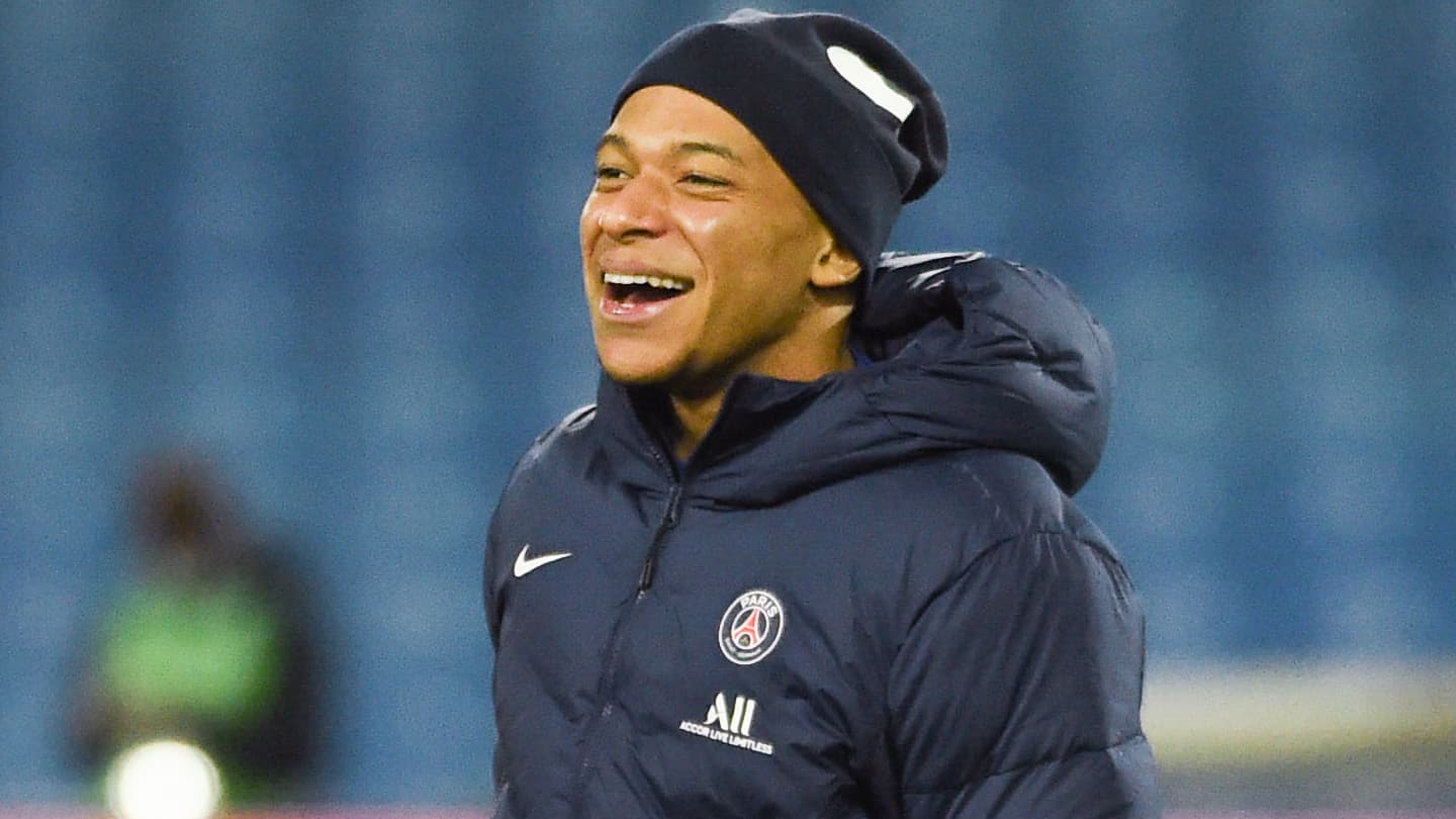 PSG: l'étonnante nouvelle teinture de cheveux de Mbappé