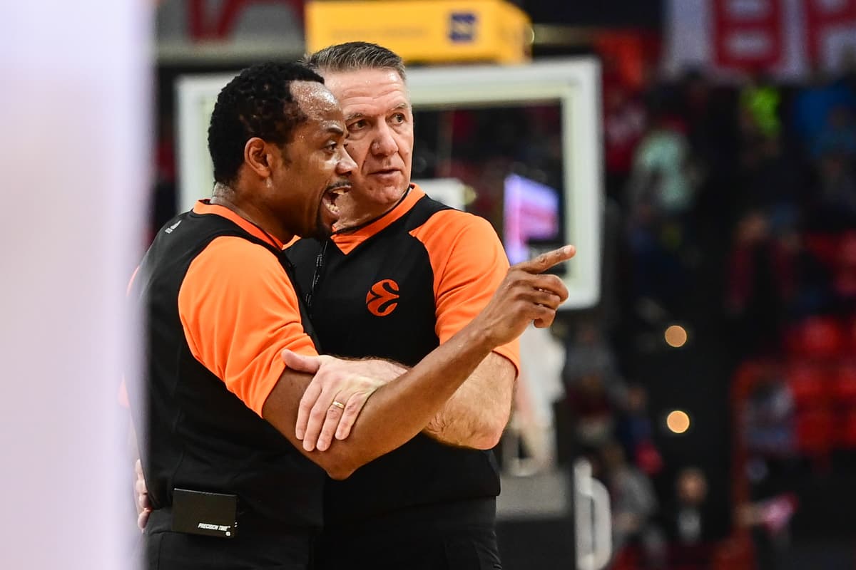 "Les multiples réactions me touchent": le message de l’arbitre Joseph ...