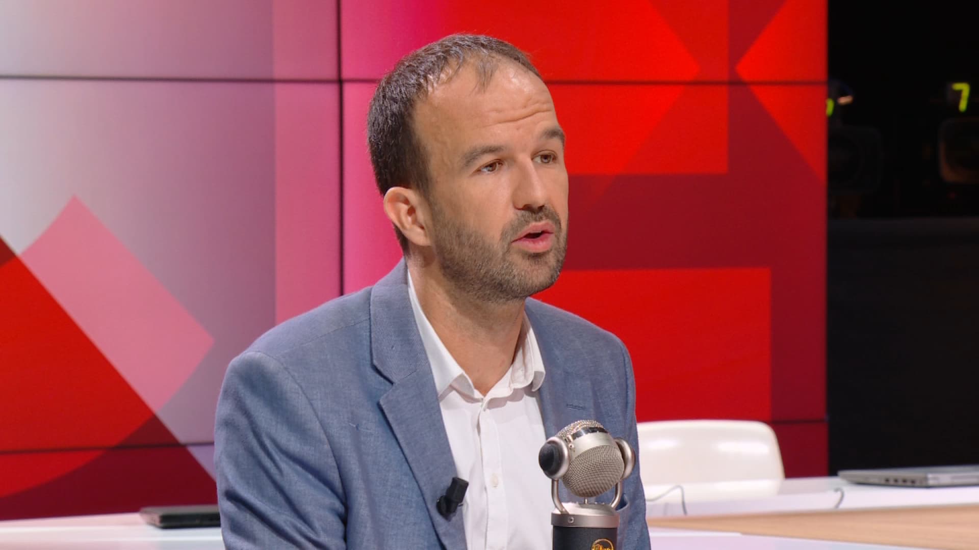 Émeutes: pour Manuel Bompard, "on parle de tout, sauf de la cause"