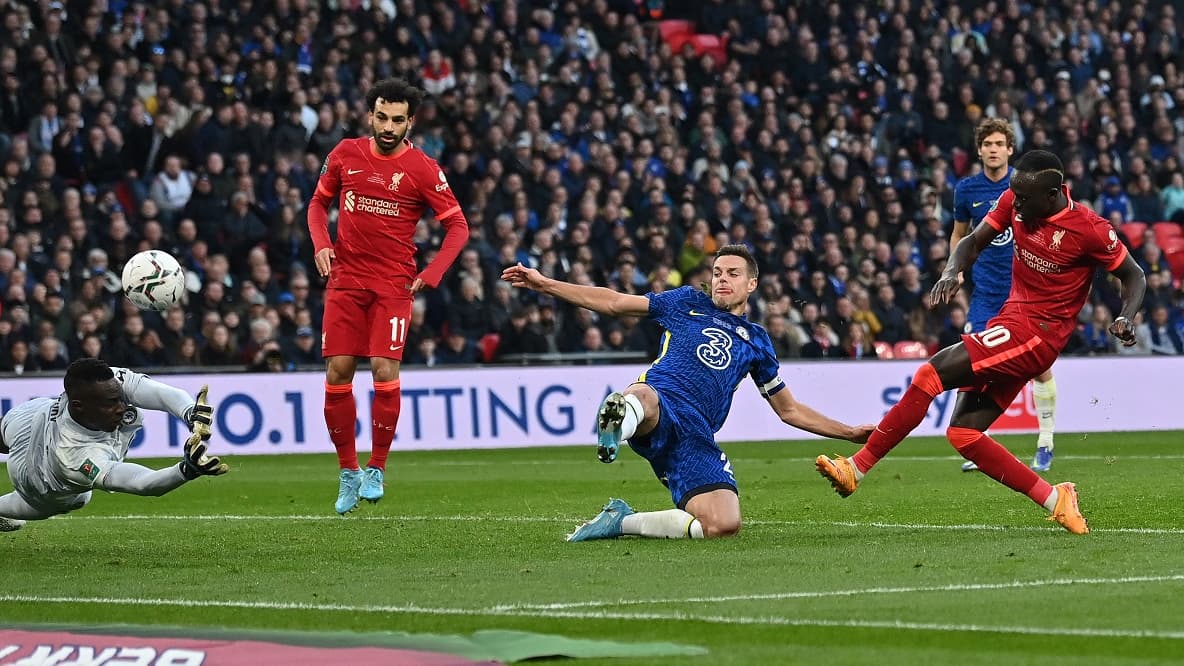 Liverpool-Chelsea: le double arrêt spectaculaire d'Edouard Mendy en ...