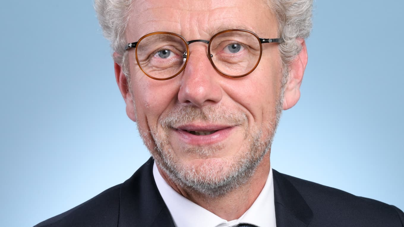 Consommation de drogue: le député Pellerin annonce son retrait du ...