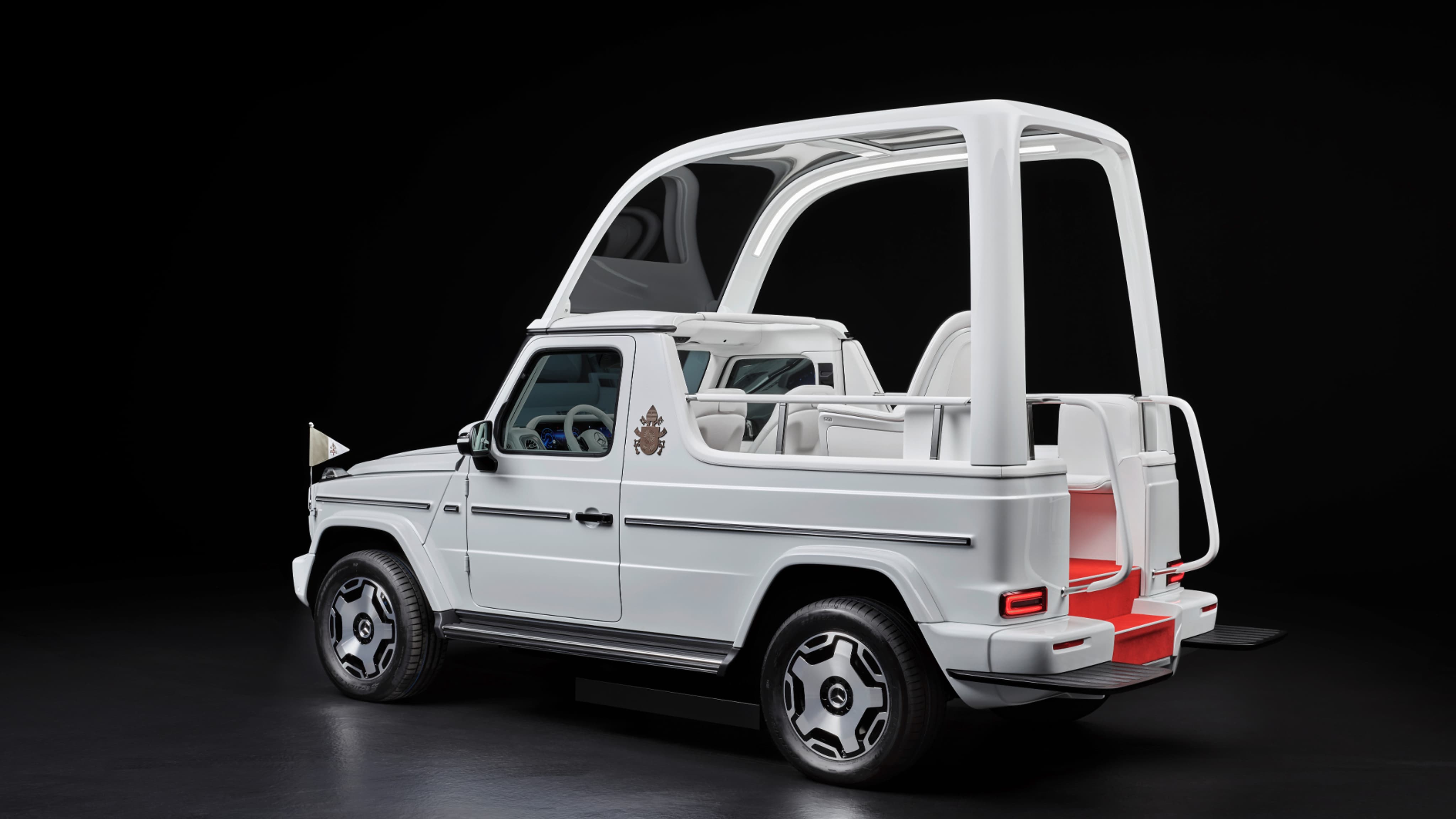 Voici la nouvelle papamobile et elle est désormais 100% électrique