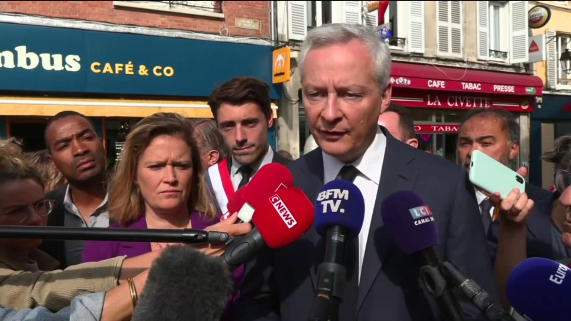 Emeutes: Le Maire ouvert à des "annulations de charges sociales et ...