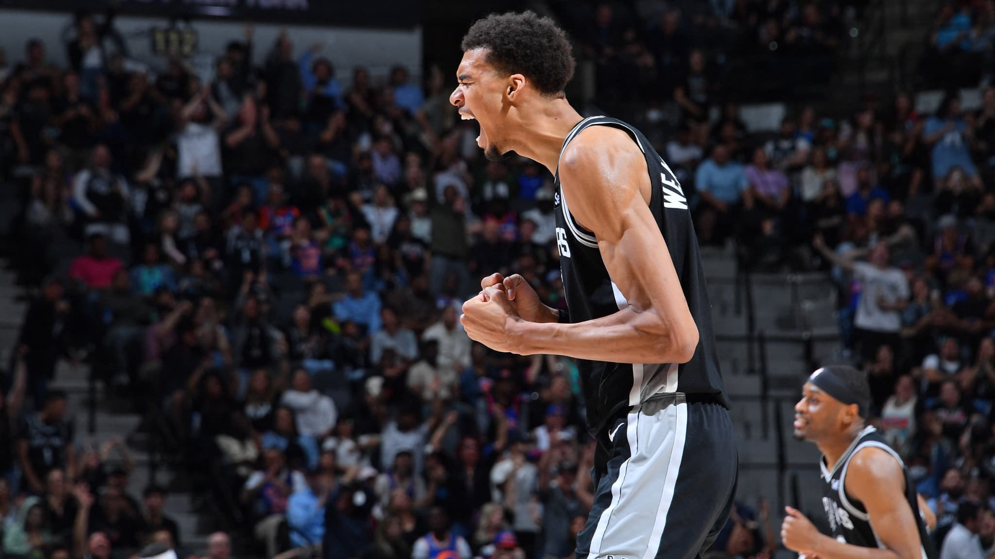 Wembanyama écrit (un peu plus) l'histoire de la NBA en devenant le ...