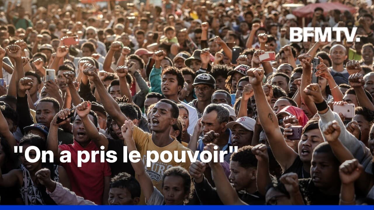 Manifestations massives, président en fuite... Ces trois semaines qui ...
