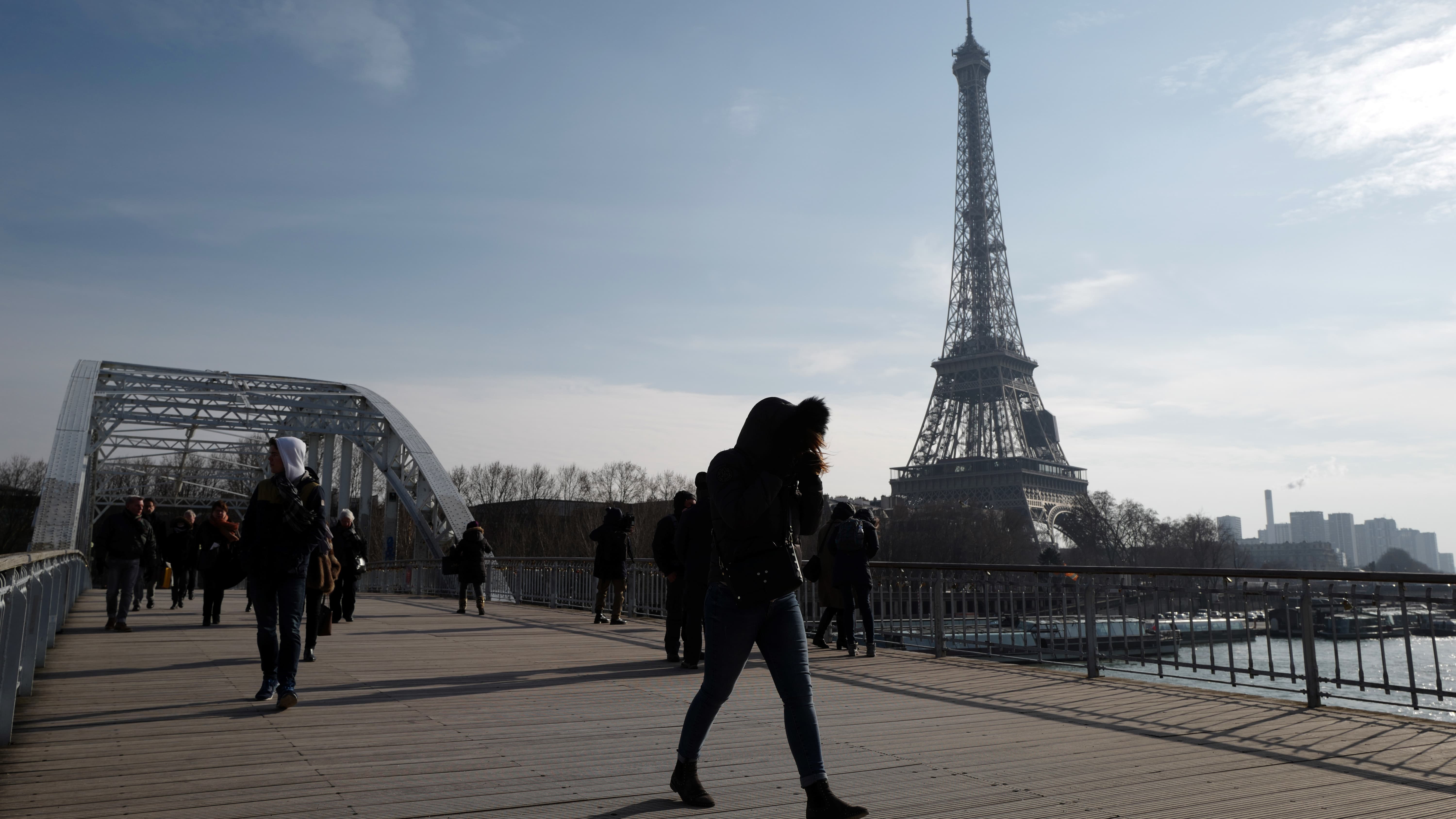 Une rafale de vent de 117 km/h enregistrée à Paris, la plus violente ...
