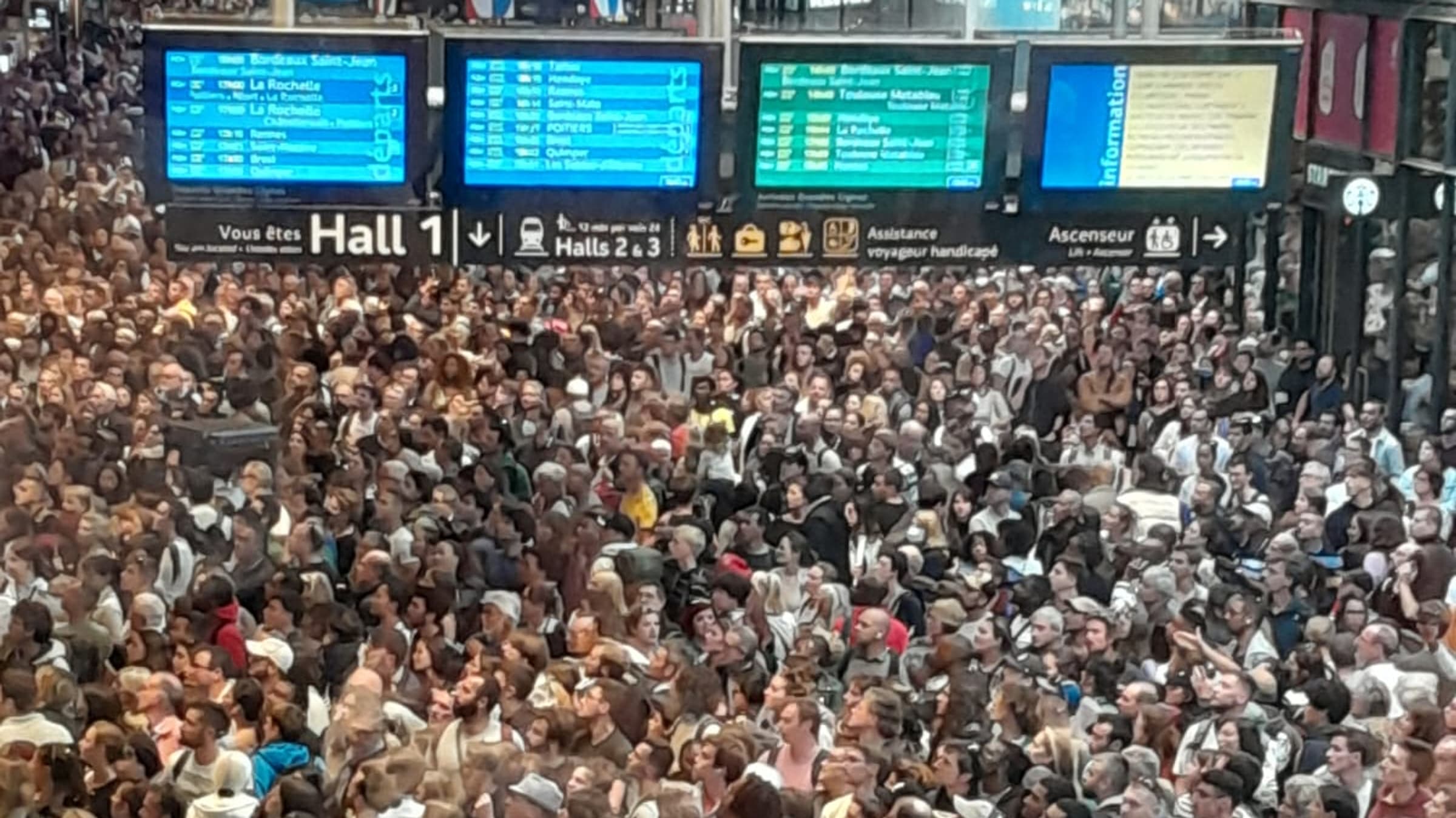 Gare Paris-Montparnasse: le trafic fortement perturbé après une panne ... Gare Paris-Montparnasse: le trafic fortement perturbé après une panne ...