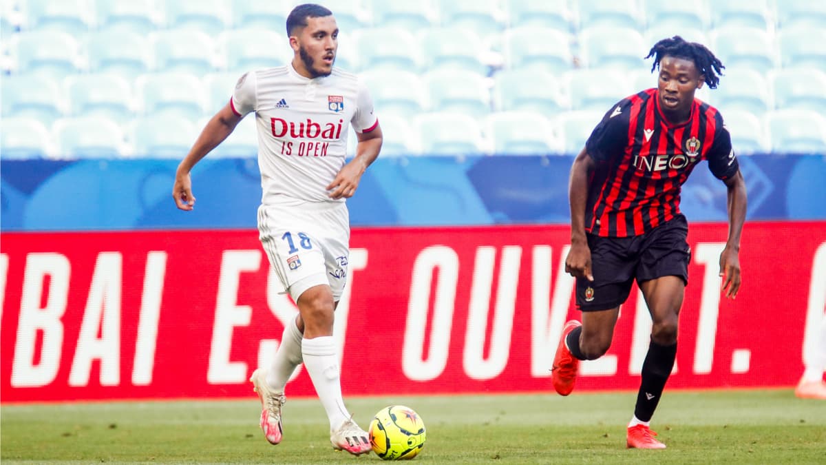 Ligue 1: le nouveau maillot de l'OL officialisé