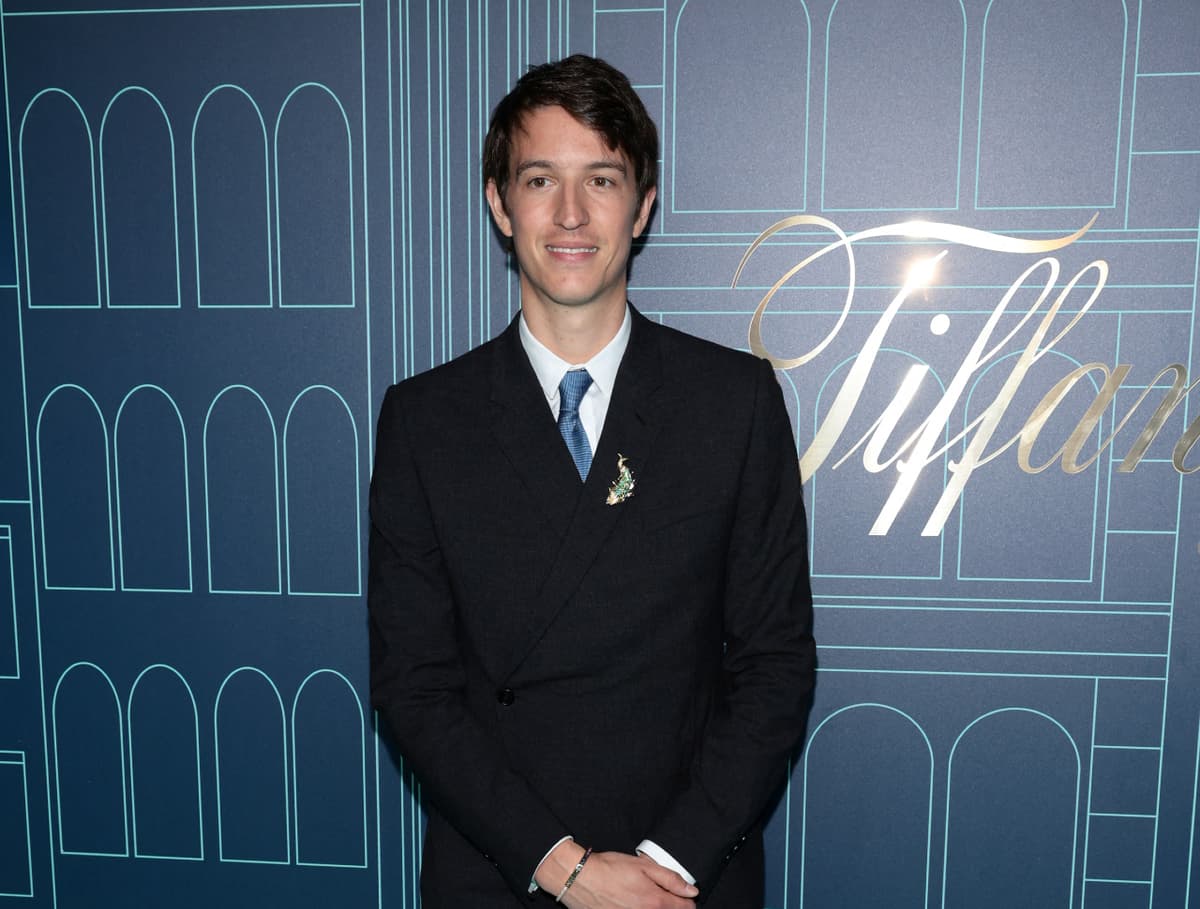 Delphine, Antoine, Alexandre.. Quelle place pour les enfants de Bernard ...