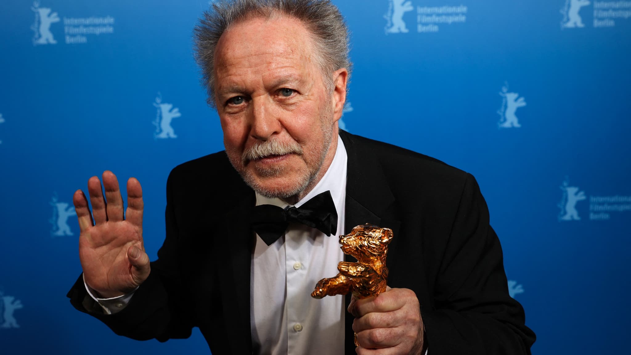 Berlinale: le Français Nicolas Philibert remporte l'Ours d'Or pour le ...