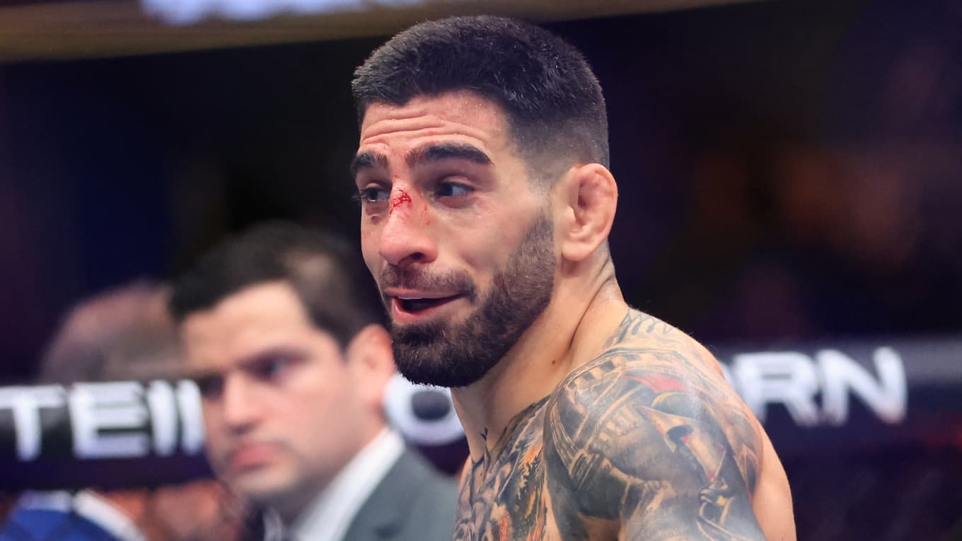 UFC: nouveau champion des -66 kilos, Topuria "attend" McGregor en Espagne