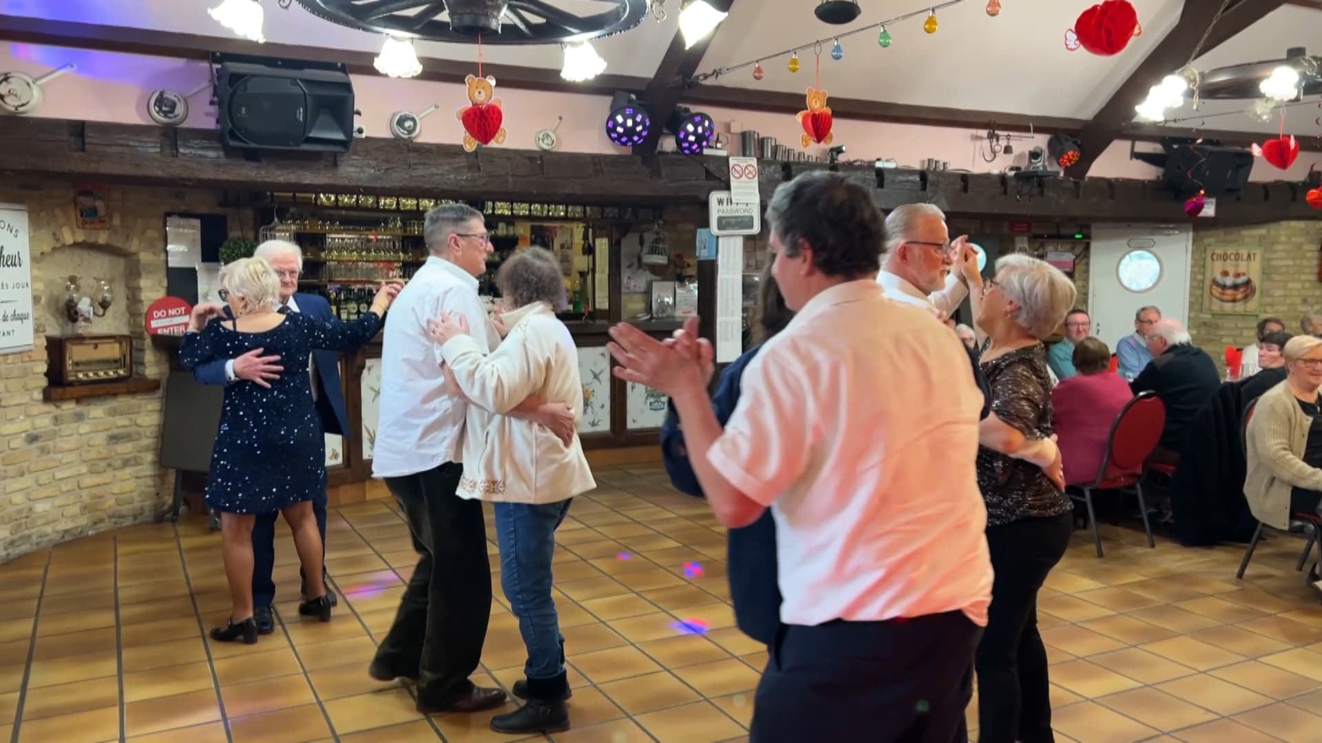 Pas-de-Calais: la guinguette de Tilques provoque des problèmes de ...