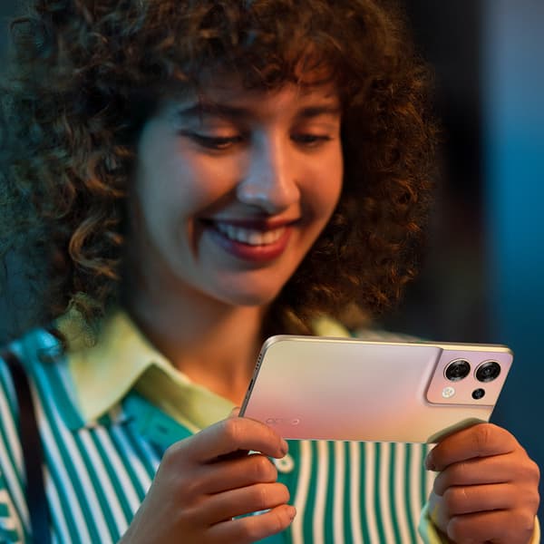 L'OPPO Reno8, un smartphone milieu de gamme offrant une expérience premium