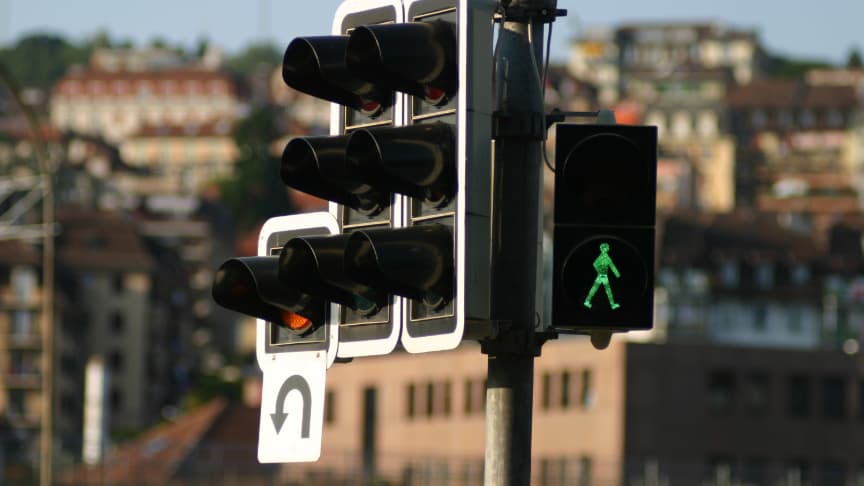 Pourquoi le feu rouge est… rouge