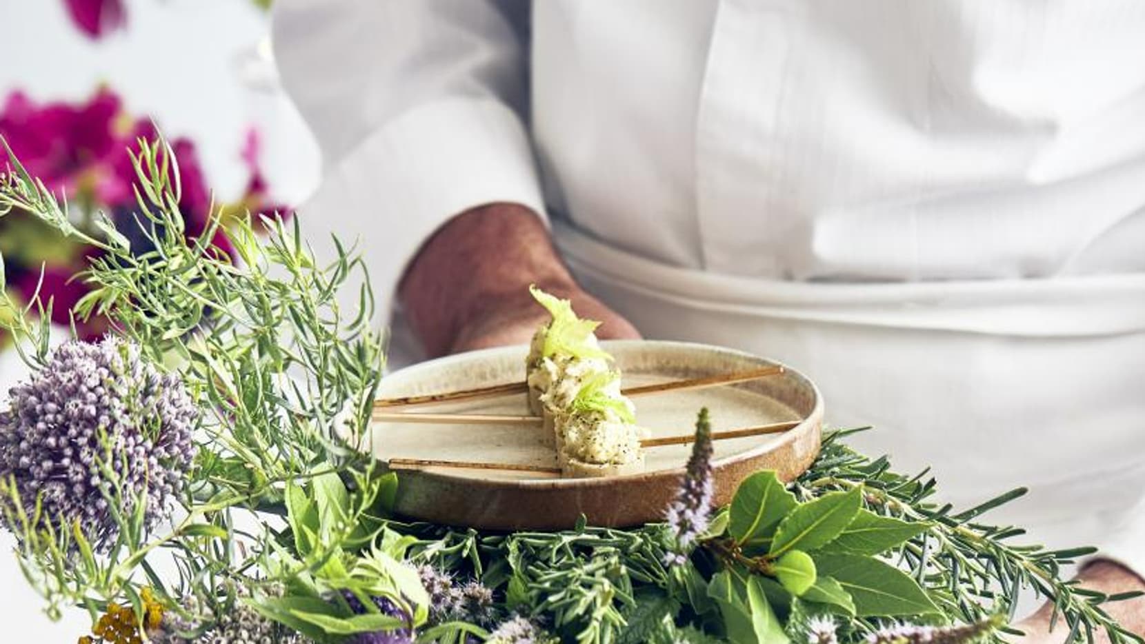 Zoom sur les trois restaurants gastronomiques du chef Frédéric Anton ...