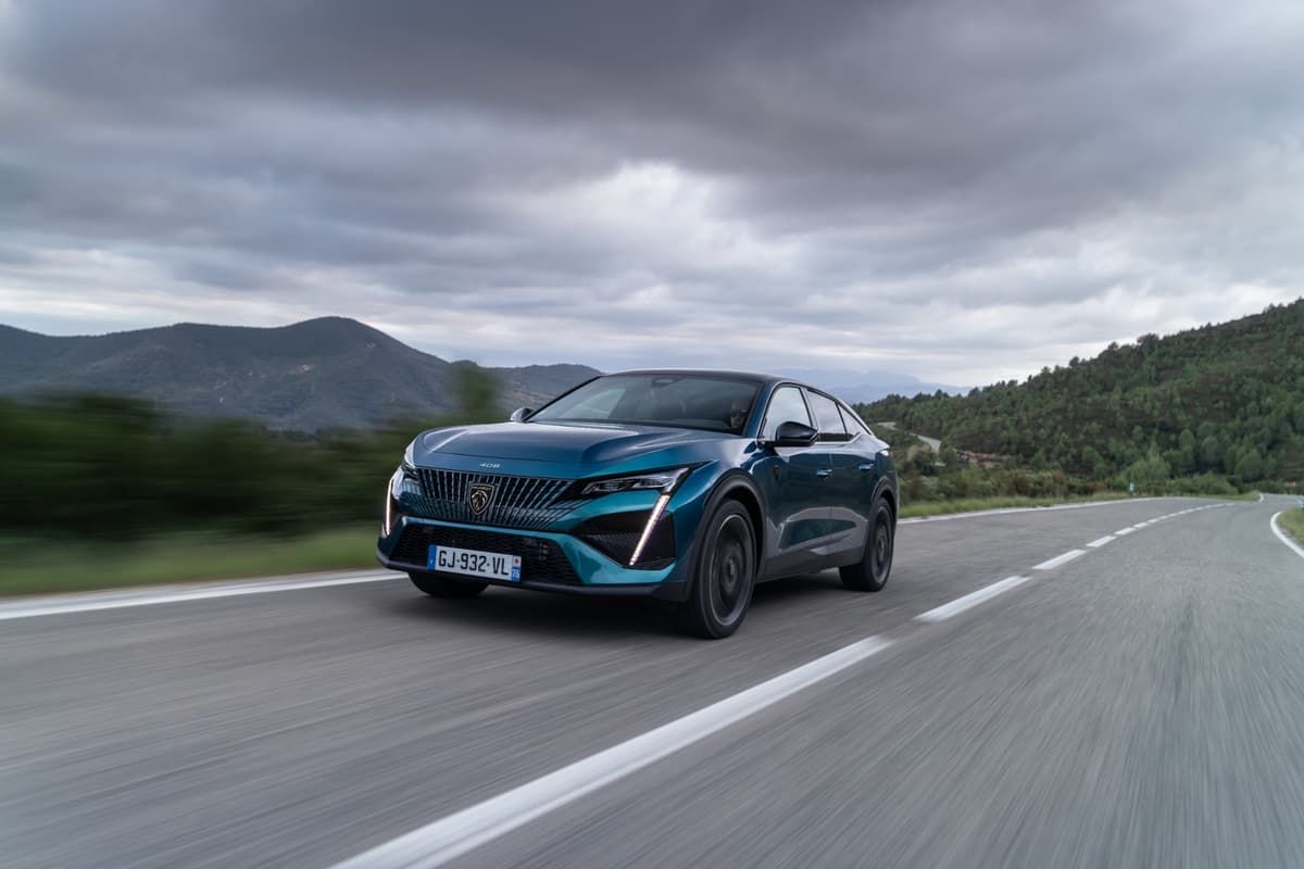Essai - Entre berline et SUV coupé, Peugeot 408 ou le format original ...