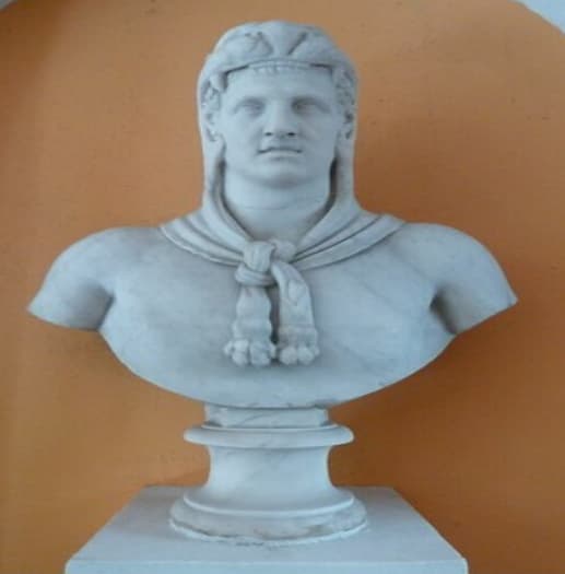 Une œuvre d’art appartenant au musée du Louvre volée et retrouvée dans ...