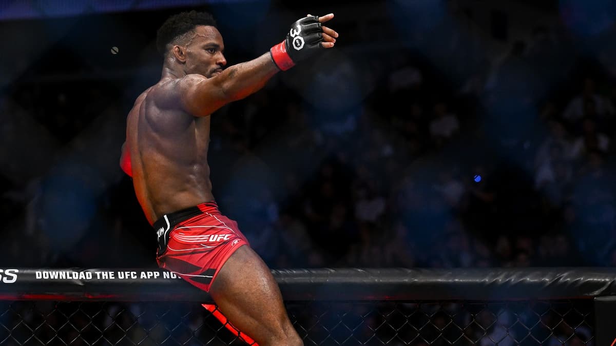 UFC: Murphy maîtrise Emmett et reste invaincu au terme d’un combat décevant