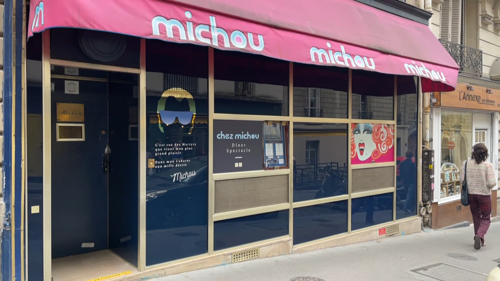 Paris: Gad Elmaleh transforme le cabaret Chez Michou en comedy club
