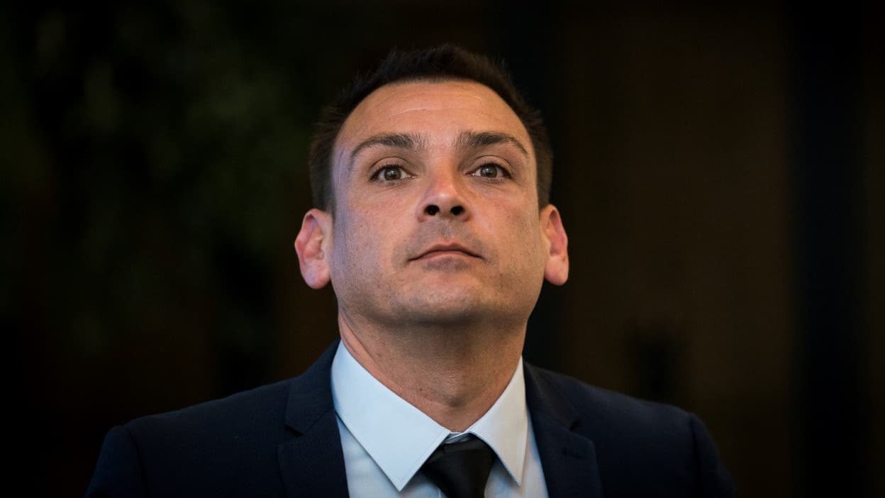 Hommage à Jacques Chirac: le gilet jaune Benjamin Cauchy assure avoir ...
