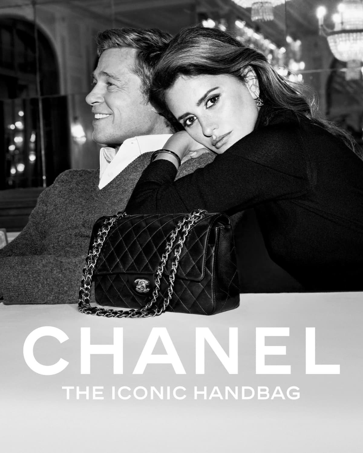 Brad Pitt et Penélope Cruz donnent vie au mythique sac 2.55, dans un court métrage signé Chanel