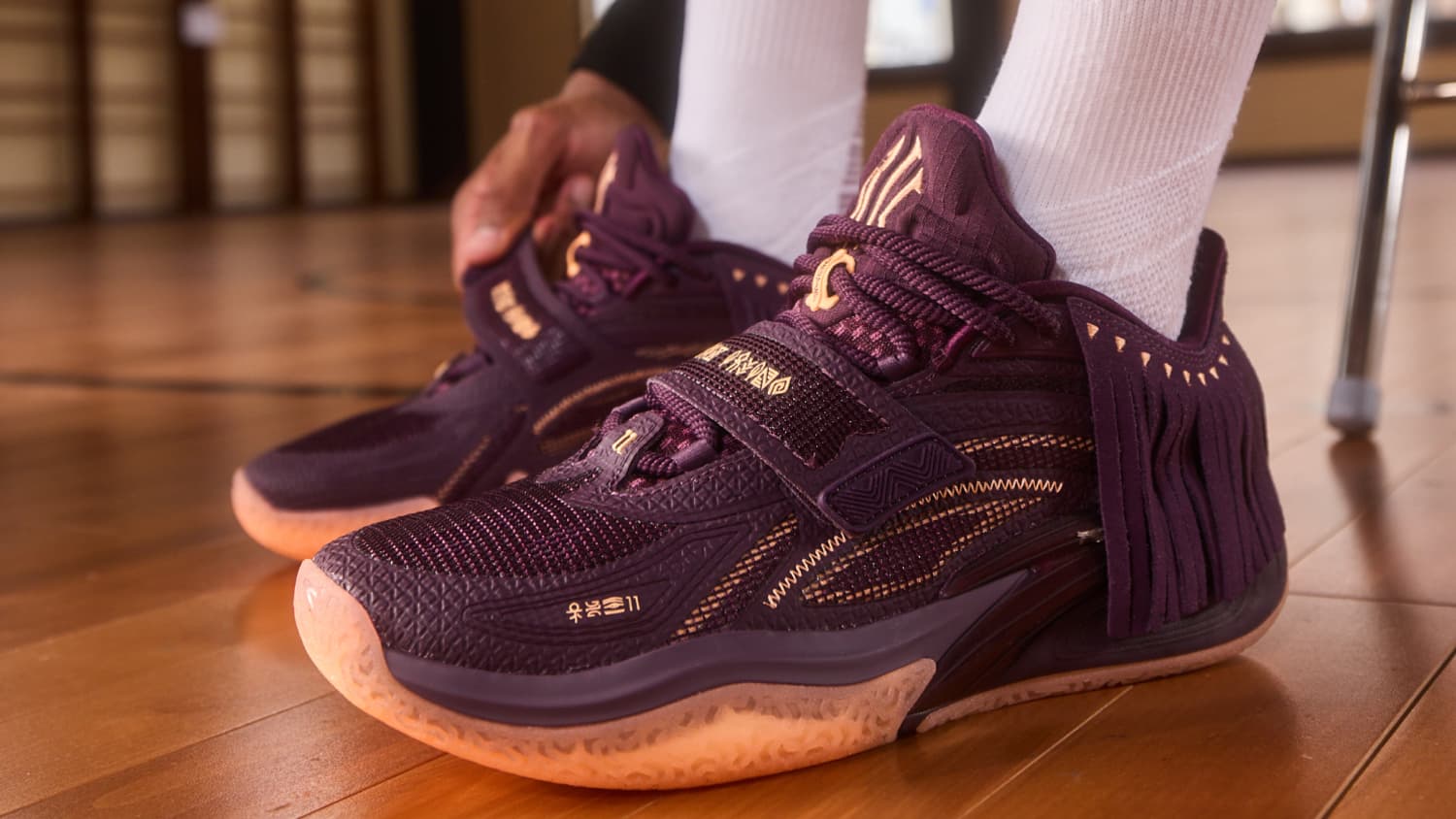 ANTA x Kyrie Irving : la collaboration qui accélère l’ascension ...