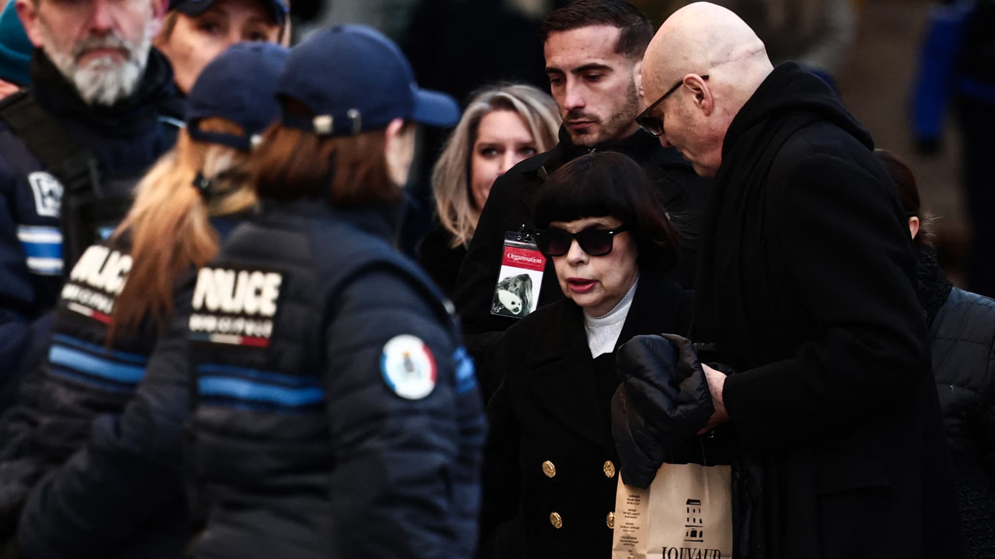 DIRECT. Obsèques de Brigitte Bardot: le convoi funéraire arrive à l ...