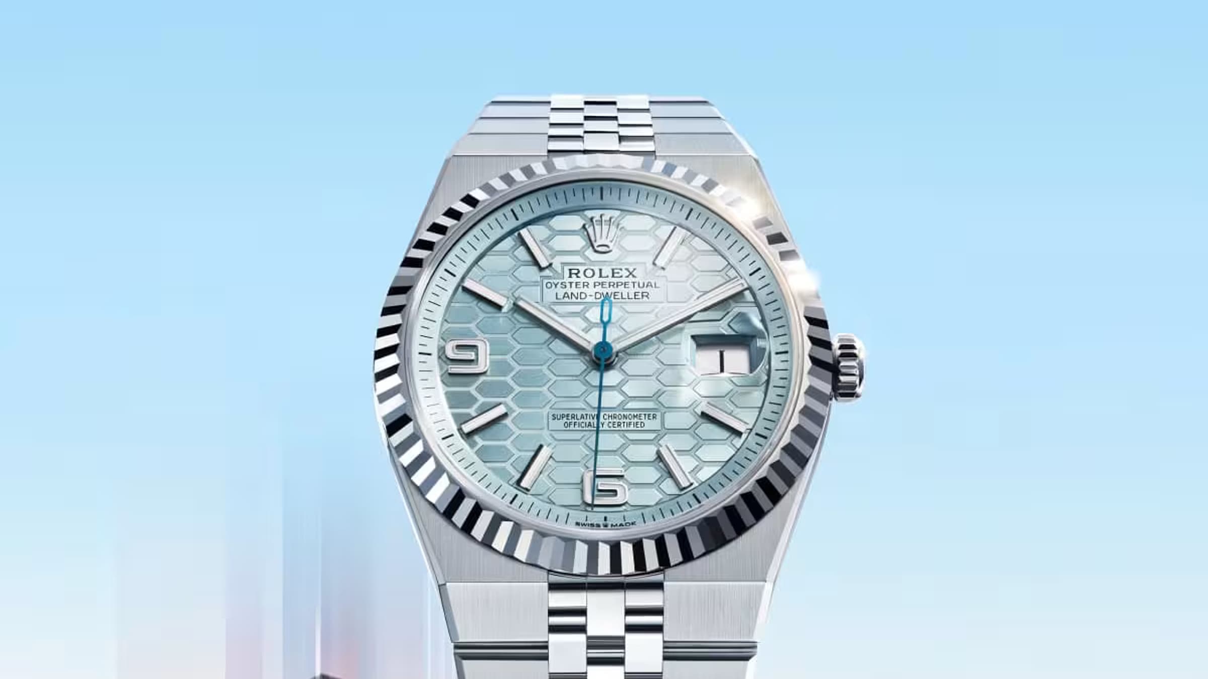 Rolex dévoile la Land-Dweller, une nouvelle montre sportive et très chic