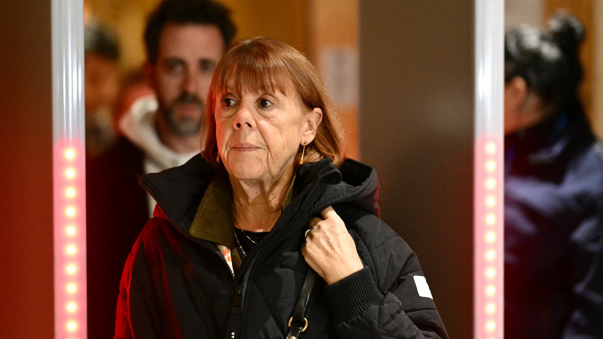 "Emprise", mobile et larmes: le dernier face-à-face entre Gisèle ...