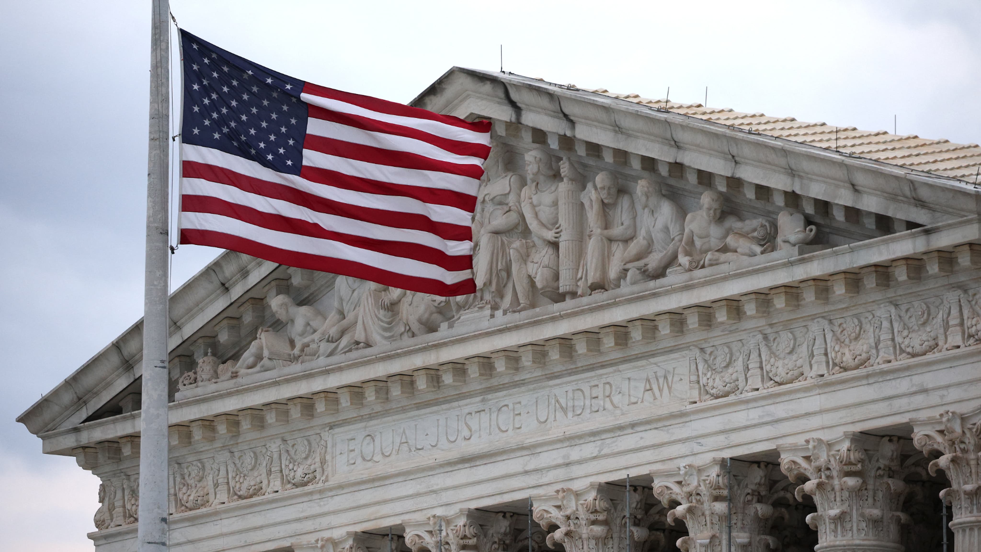 "Pour lui il n’y a aucune règle, il se prend pour le droit": la justice ...