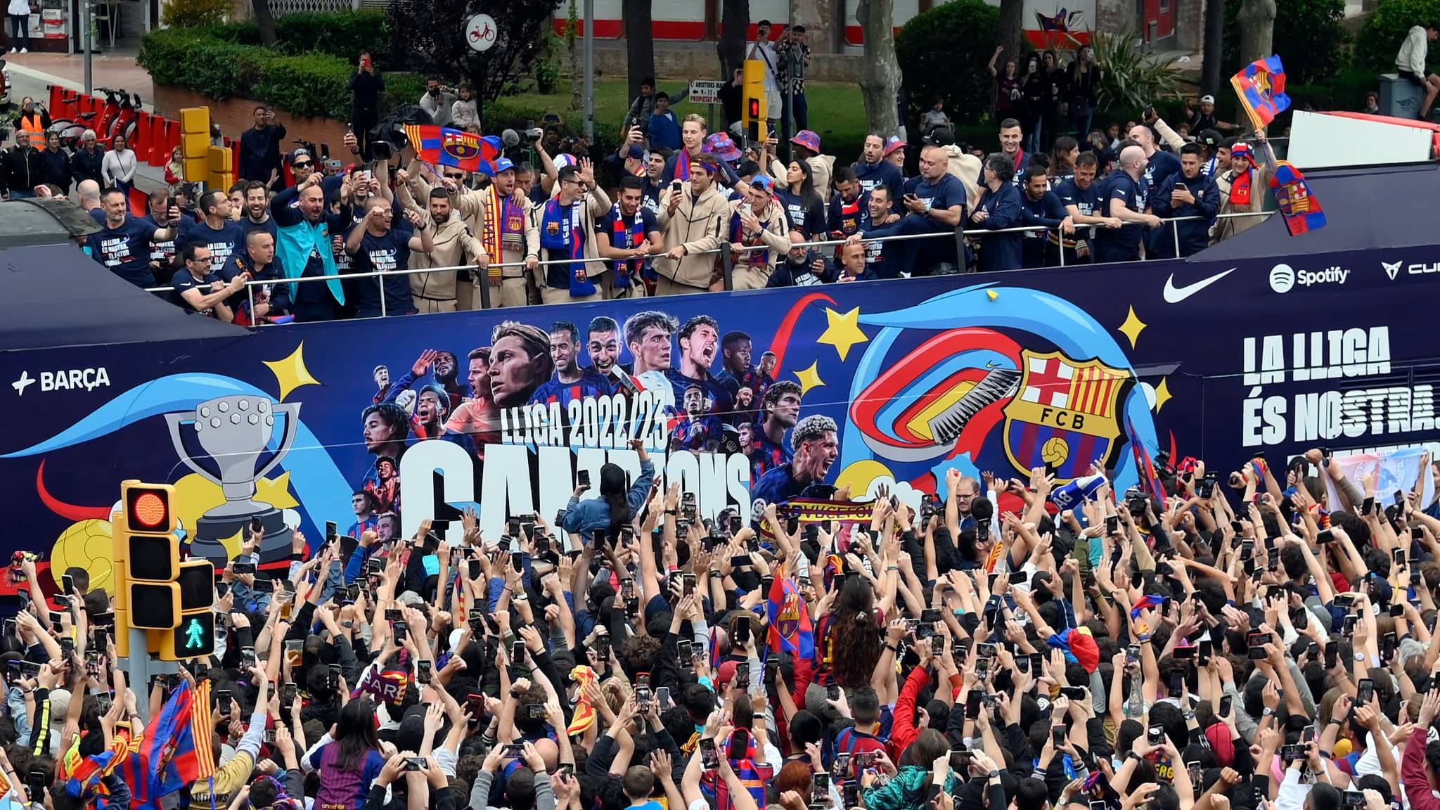 Barça: Koundé avec un t-shirt spécial Dembélé, Lewandowski déchaîné ...