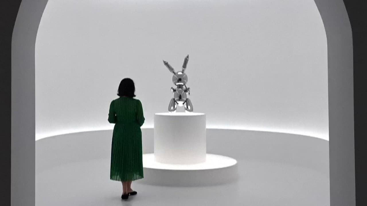 Un lapin de Jeff Koons vendu au prix record de 91,1 millions de dollars