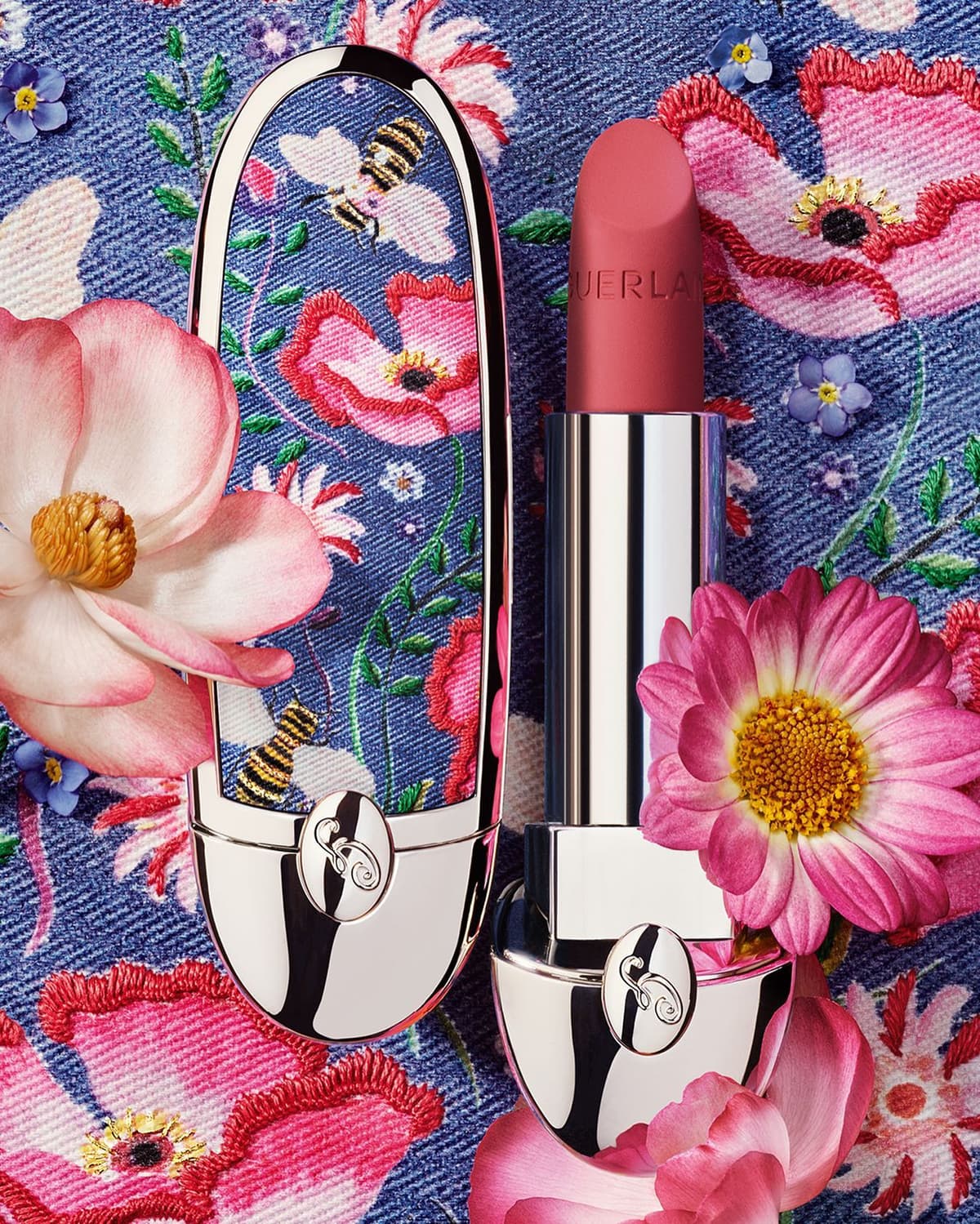 À la frontière de l'art et de la joaillerie: 8 rouges à lèvres précieux ...