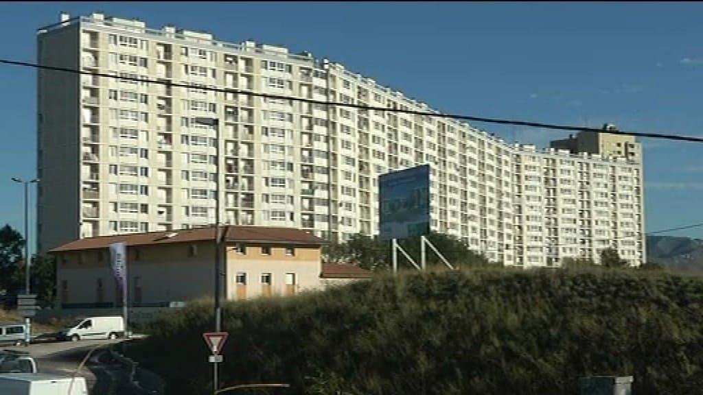 VIDEO - Marseille : la BAC dissoute, les trafiquants ont le champ libre