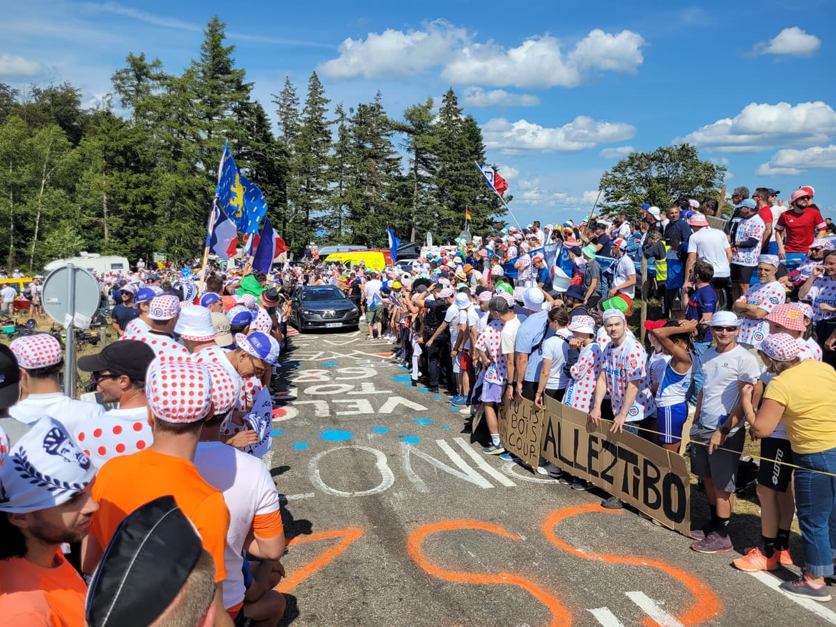 Tour de France: on était au cœur du virage Pinot lors de la 20e étape (et c’était complètement fou)