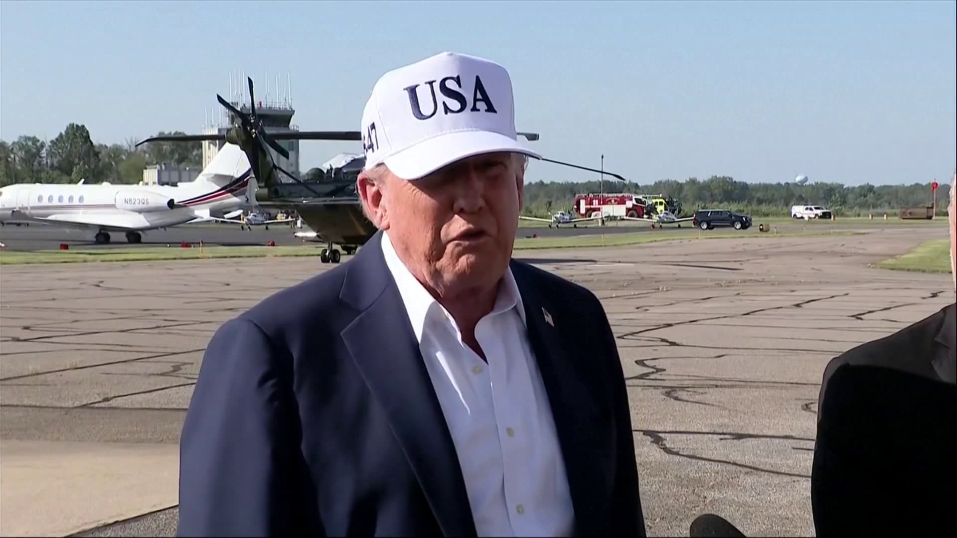 Elon Musk lance son parti: Donald Trump dénonce une décision "ridicule"