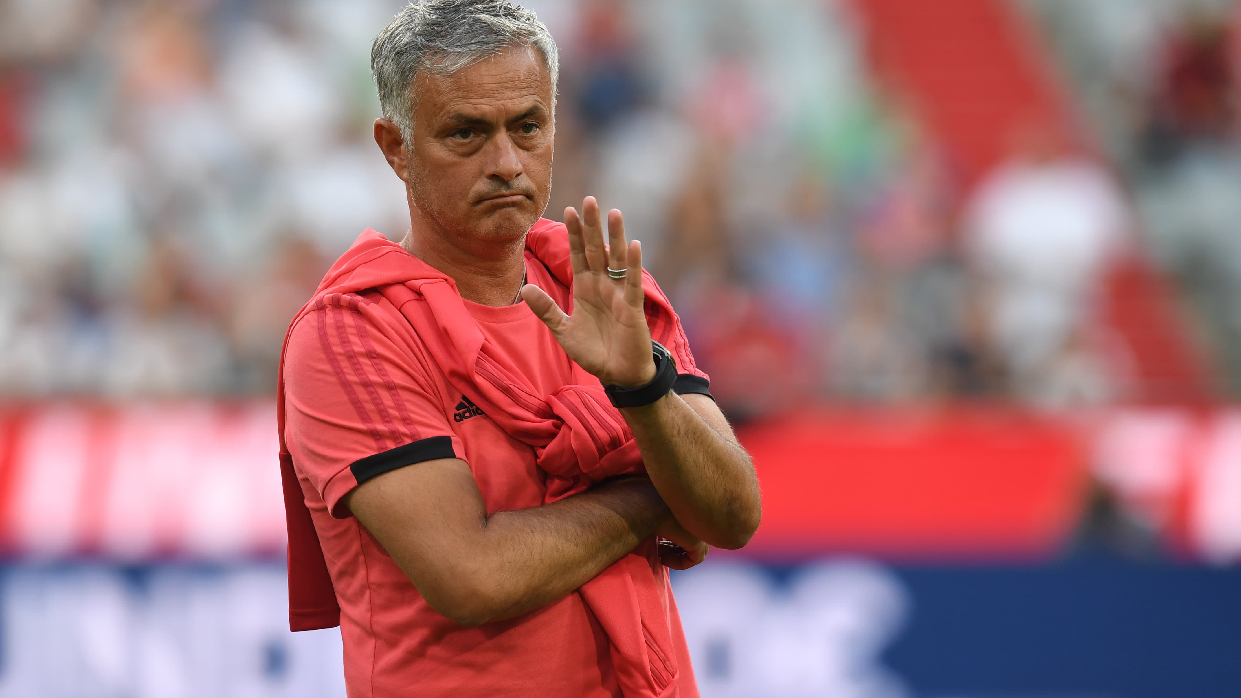 Manchester United: Mourinho souhaitait recruter Varane