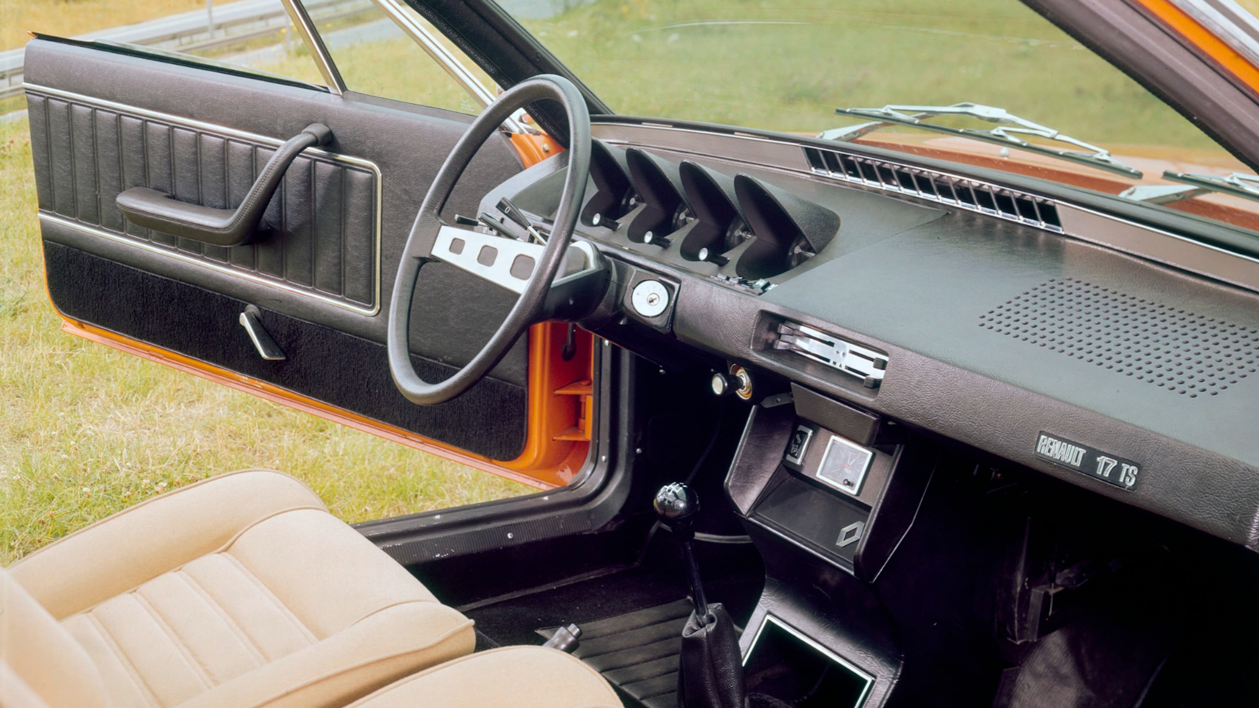 Renault présente une version modernisée et électrique de la mythique R17