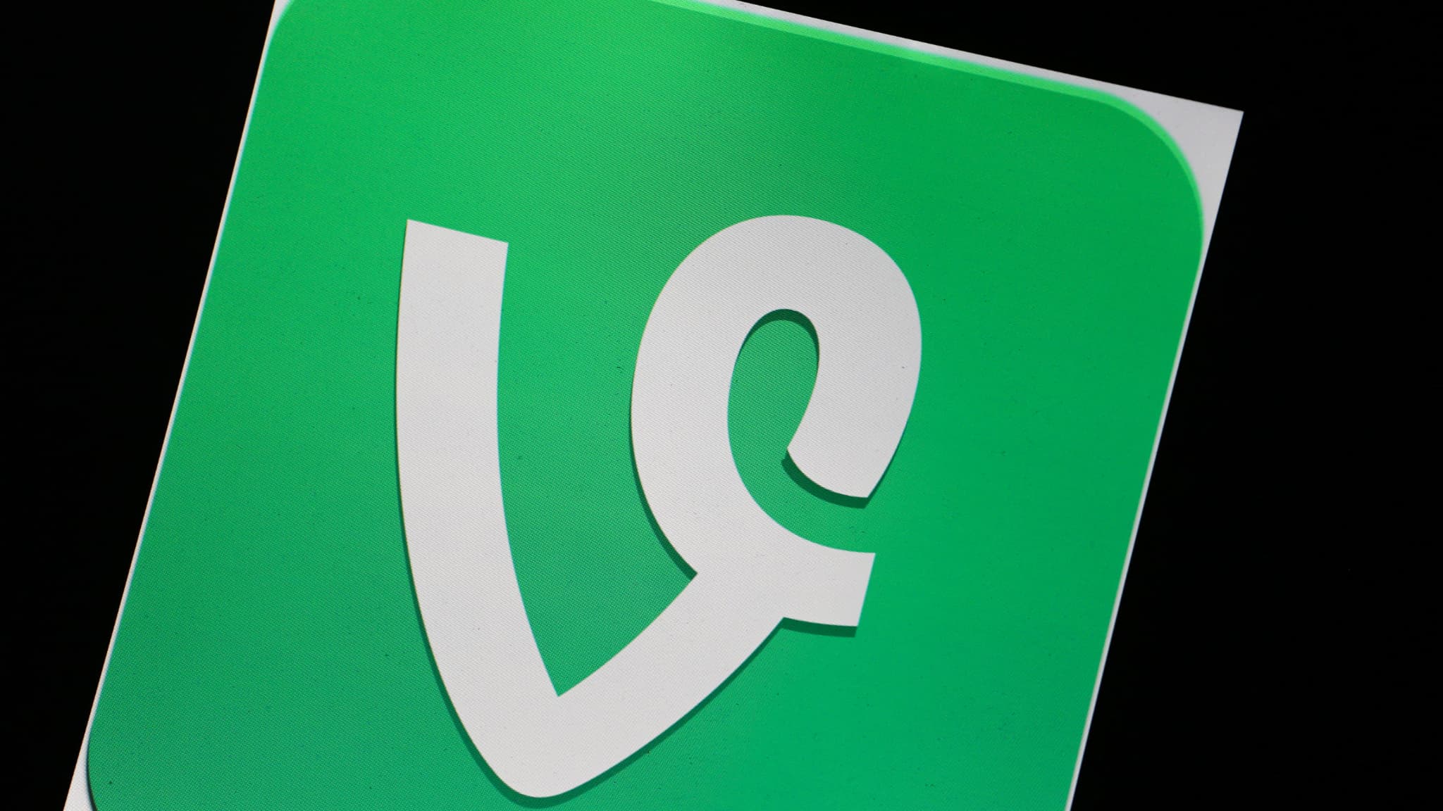 Vine revient à la vie et devient Divine, sous la houlette de Jack ...