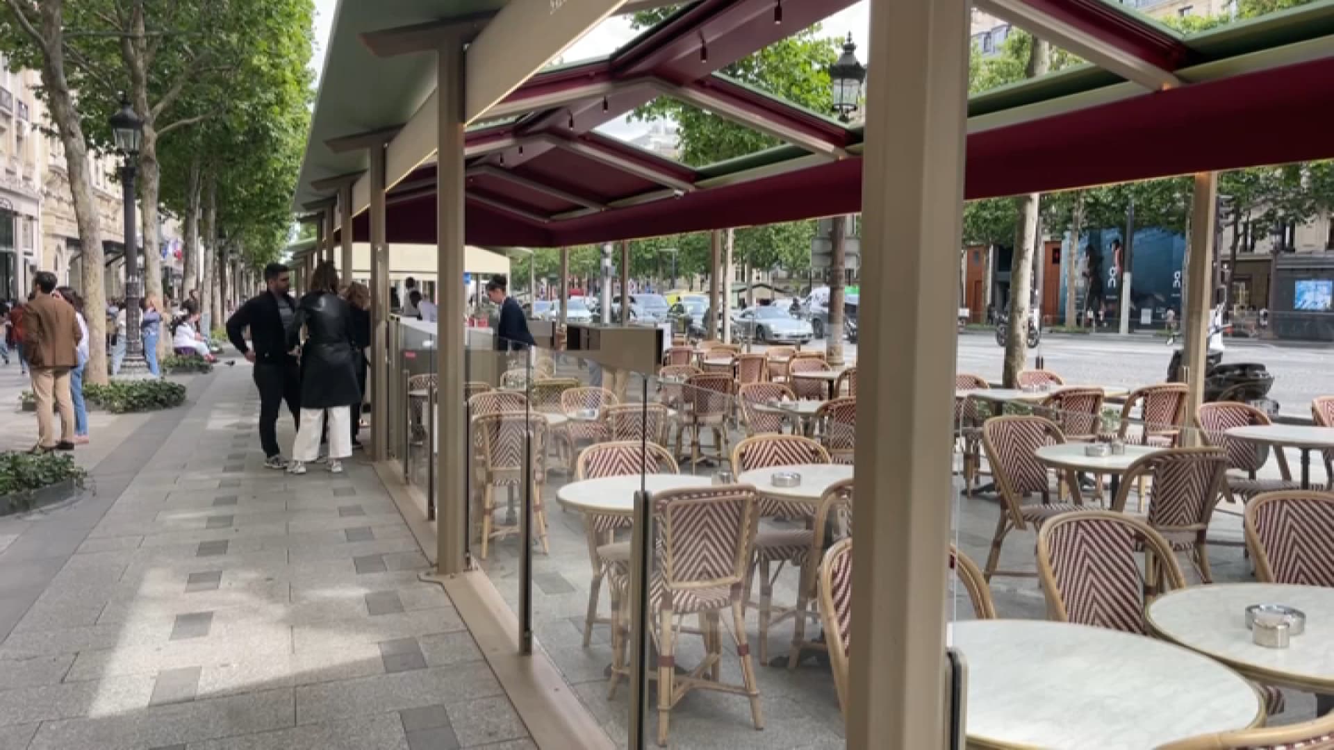 Paris: avec les nouvelles terrasses, la première phase de rénovation ...